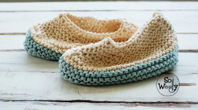 Easy slippers, a knitting pattern for beginners - So Woolly | So Woolly