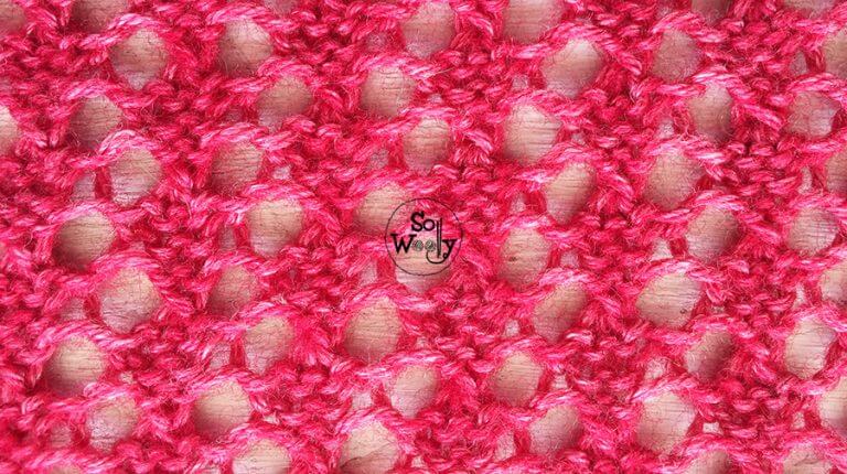 How to knit an easy lace stitch pattern in four rows