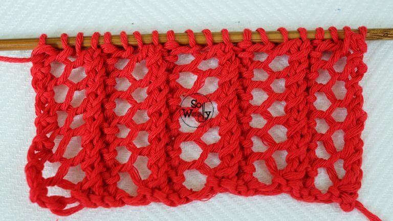 Grid Lace Stitch: A reversible 1-row repeat knitting pattern