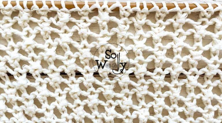 Cell stitch:A four-row repeat lace pattern for knitting tops