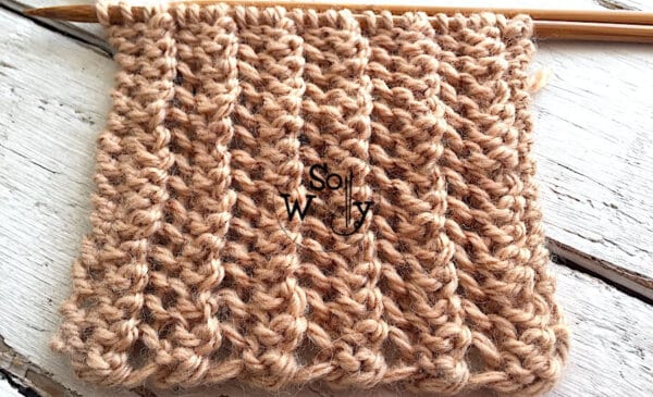 One-row repeat knit stitch: Reversible, great for scarves!