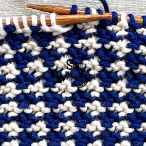 How to knit with two colors: The Bird's Eye stitch pattern