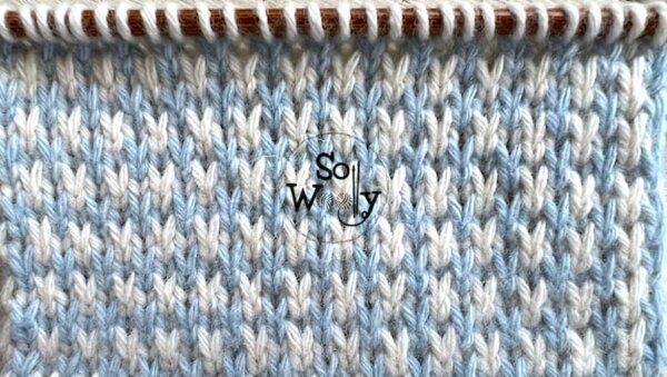 How to knit with two colors: The Bird's Eye stitch pattern