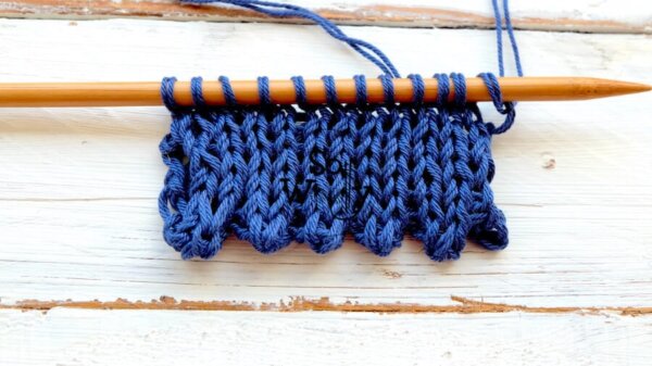 How to knit a Picot Edge - Knitting Technique